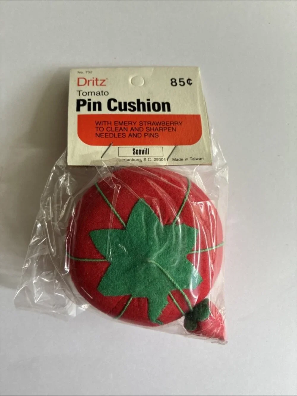 Dritz | Office | Vintage Dritz Tomato Pin Cushion Emery Strawberry No ...